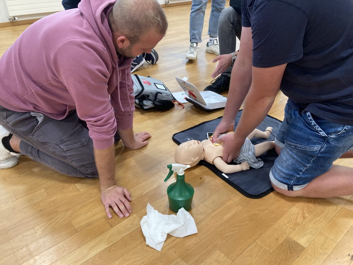 Erste Hilfe Kurs inkl. BLS-AED Komplett Zertifikat für Saluto AG